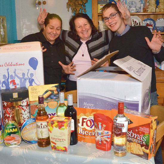 Park hamper winner gives most of it away! - All Together Now